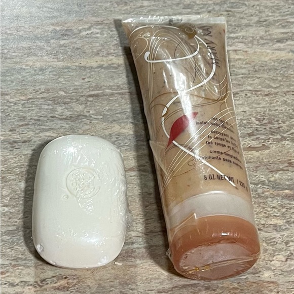 Mary Kay | Bath & Body | New Bundle Of Mary Kay Red Tea And Fig Body ...